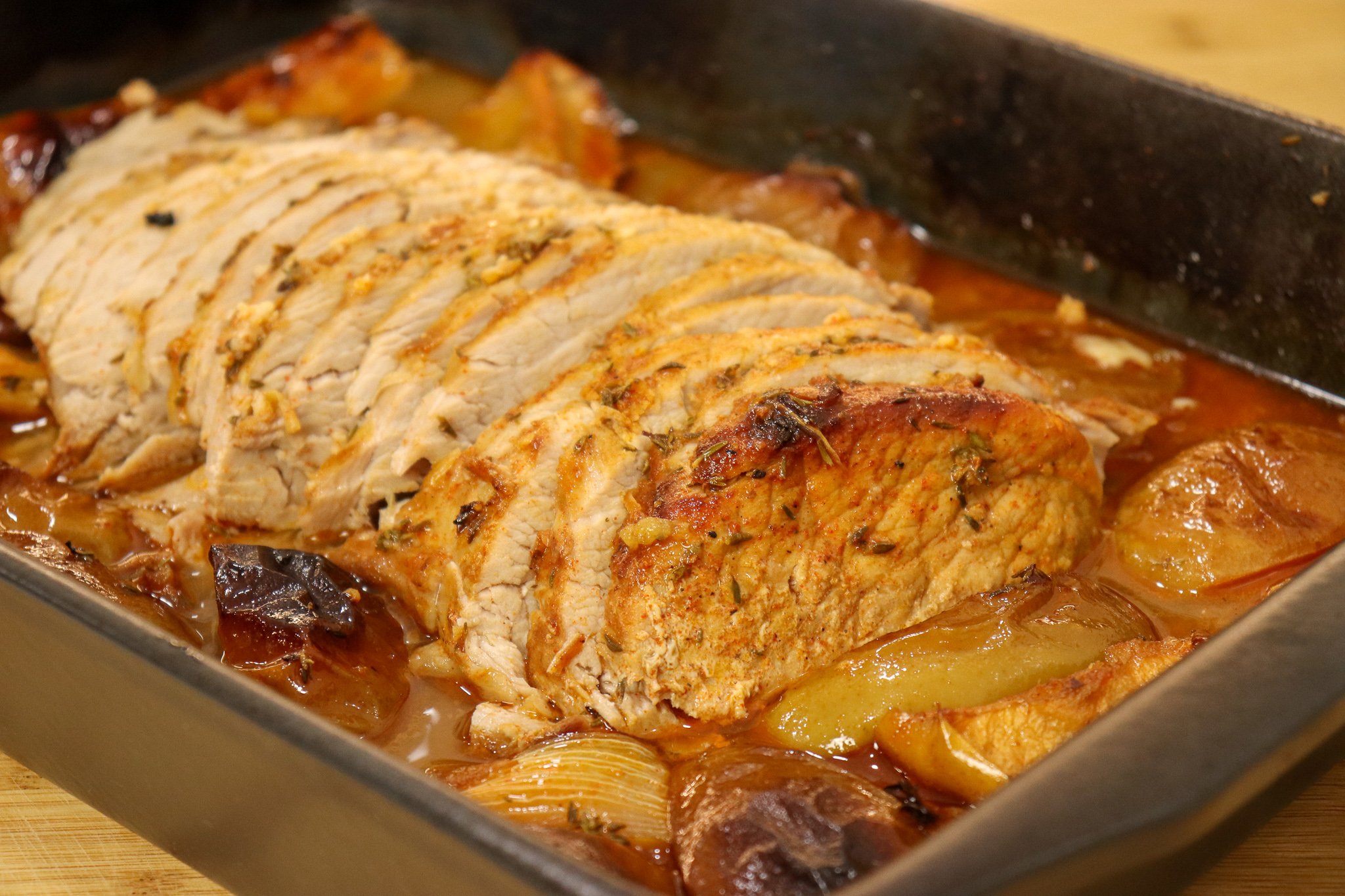 Lombo de Porco Assado no Forno com Mel e Maçã - Momentos Doces e Salgados