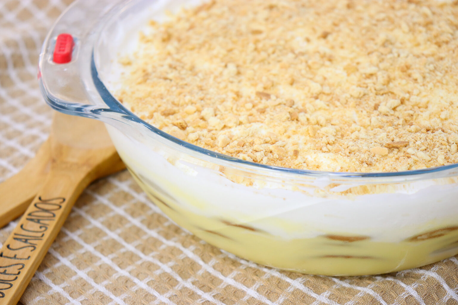 Doce de Bolacha Maria na Travessa - Momentos Doces e Salgados