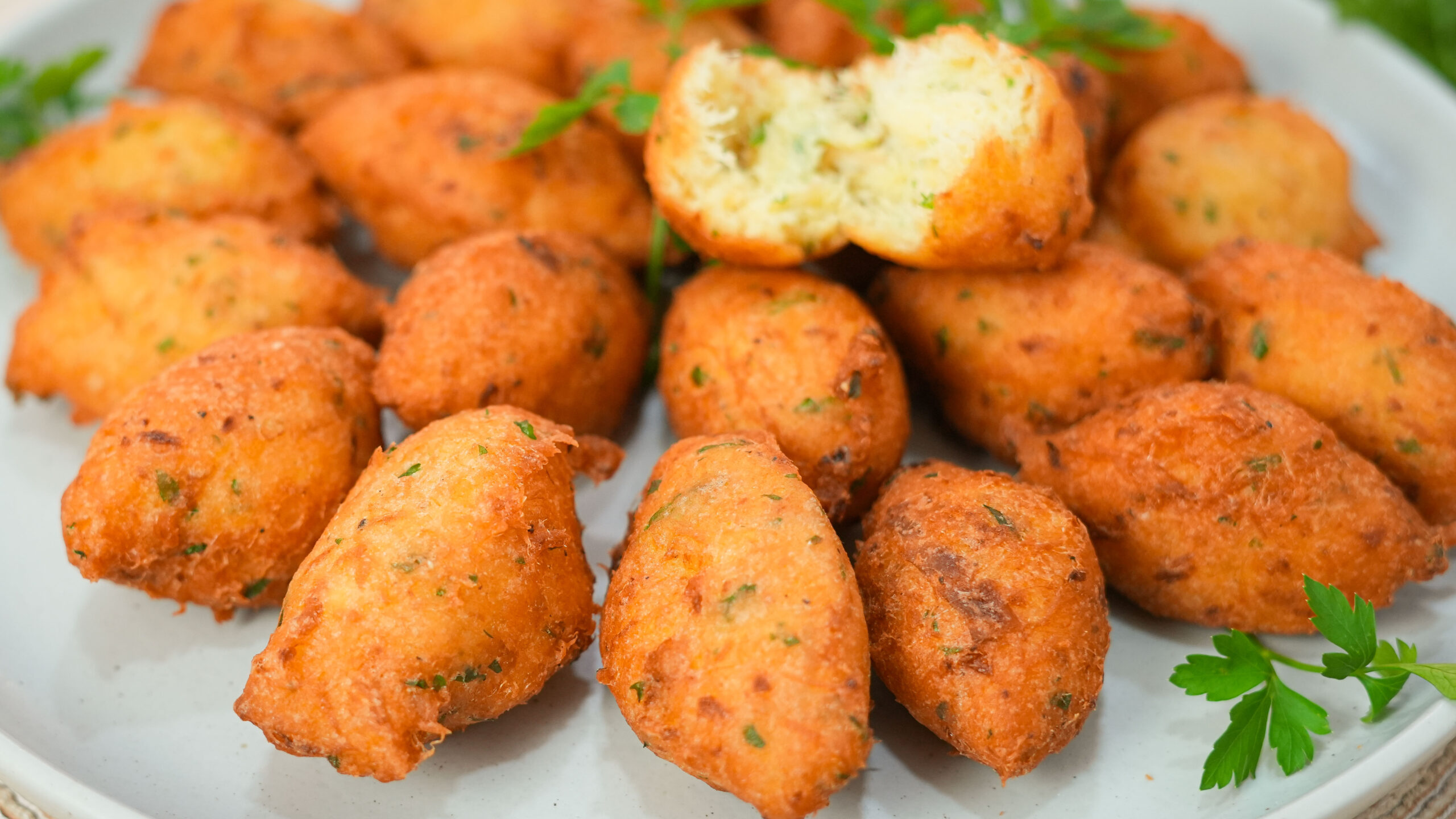 Bolinhos de Bacalhau Perfeitos - Momentos Doces e Salgados